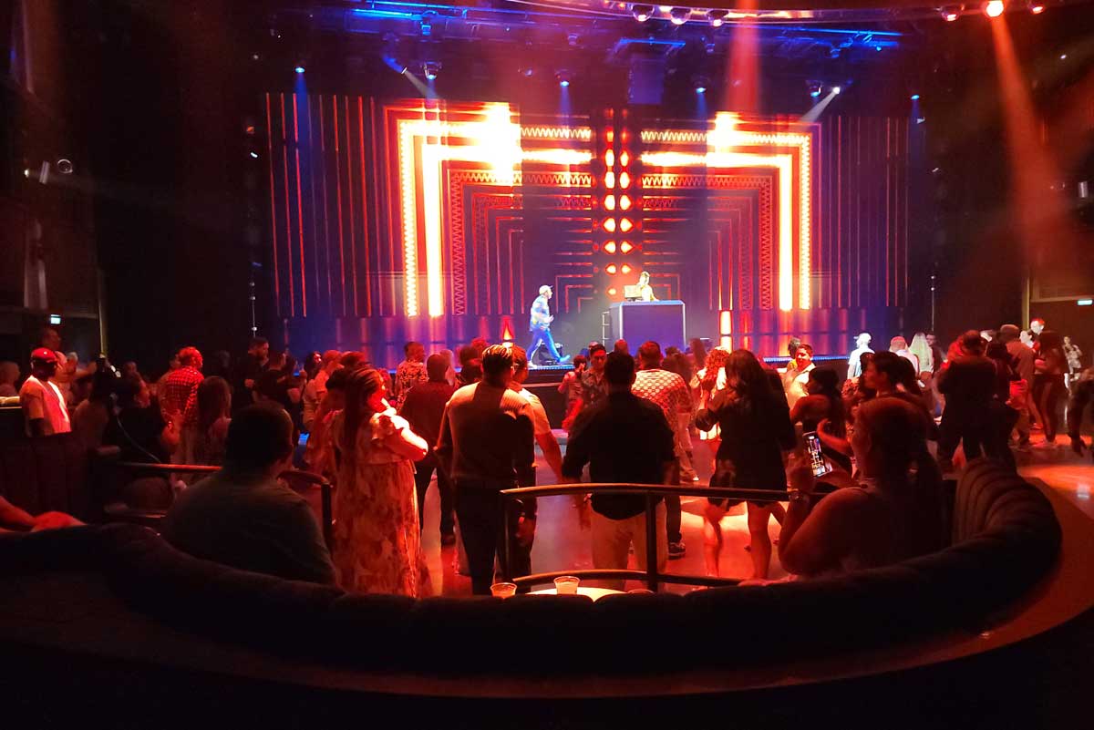 Norwegian Cruise Line (NCL) – Viva Theater and Nightclub - Fisher Dachs ...